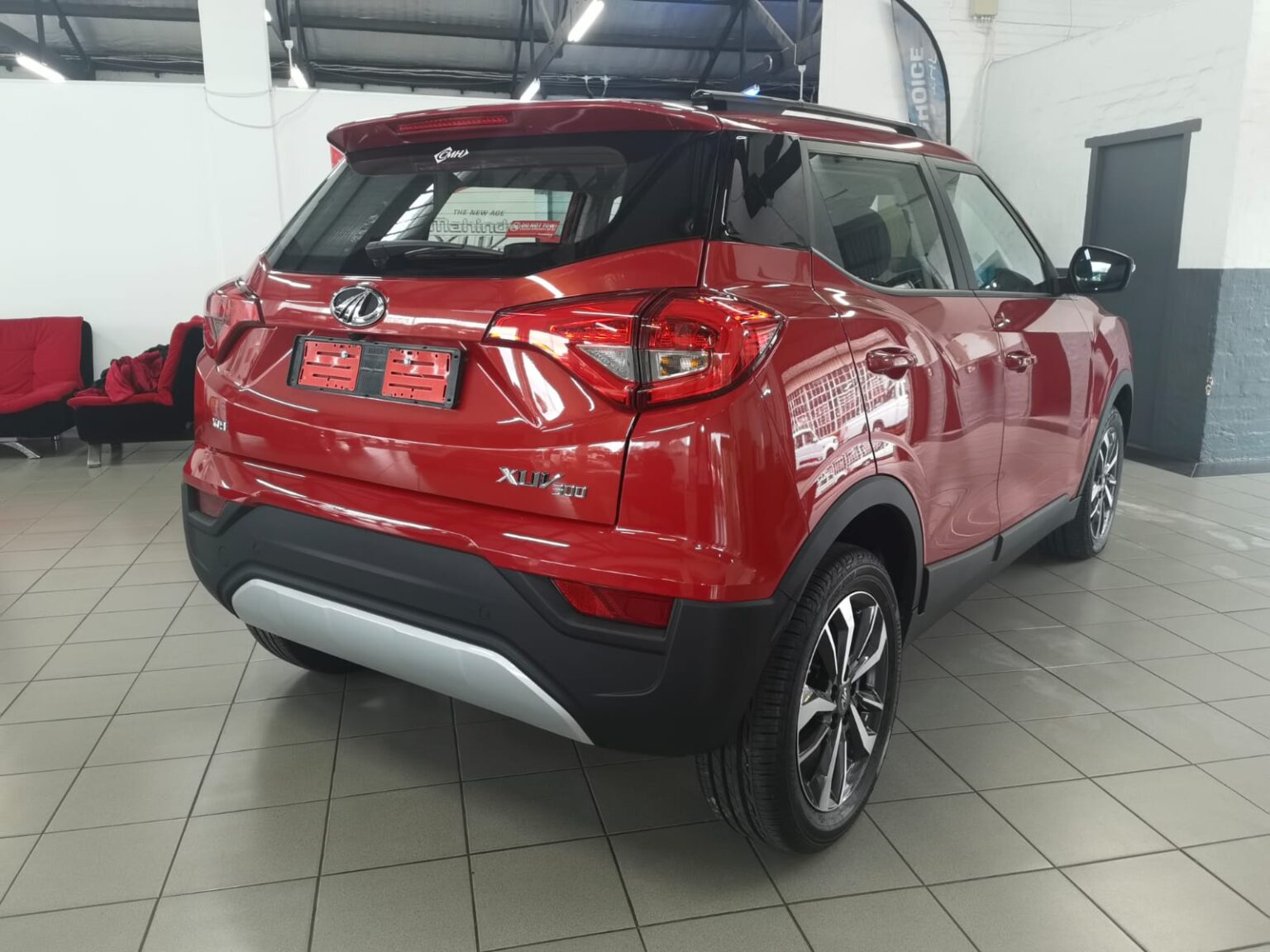 XUV300 - CMH Mahindra